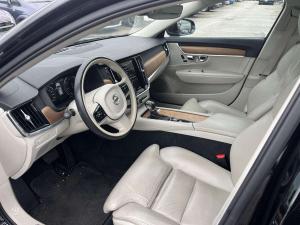 Melns Volvo V90 2020 Panevēža, ar dzinēja tilpumu 1.97 L un nobraukumu 211 tūkst. km par 15500 €, foto 10 vietnē AUTOMOTO.COM.LV