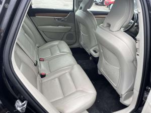 Melns Volvo V90 2020 Panevēža, ar dzinēja tilpumu 1.97 L un nobraukumu 211 tūkst. km par 15500 €, foto 14 vietnē AUTOMOTO.COM.LV