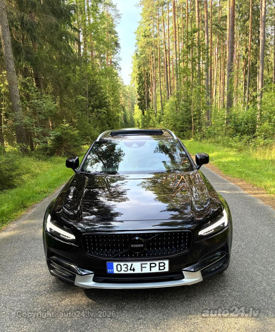 Melns Volvo V90 2020 Tartu, ar dzinēja tilpumu 2.00 L un nobraukumu 195 tūkst. km par 26600 €, foto 3 vietnē AUTOMOTO.COM.LV