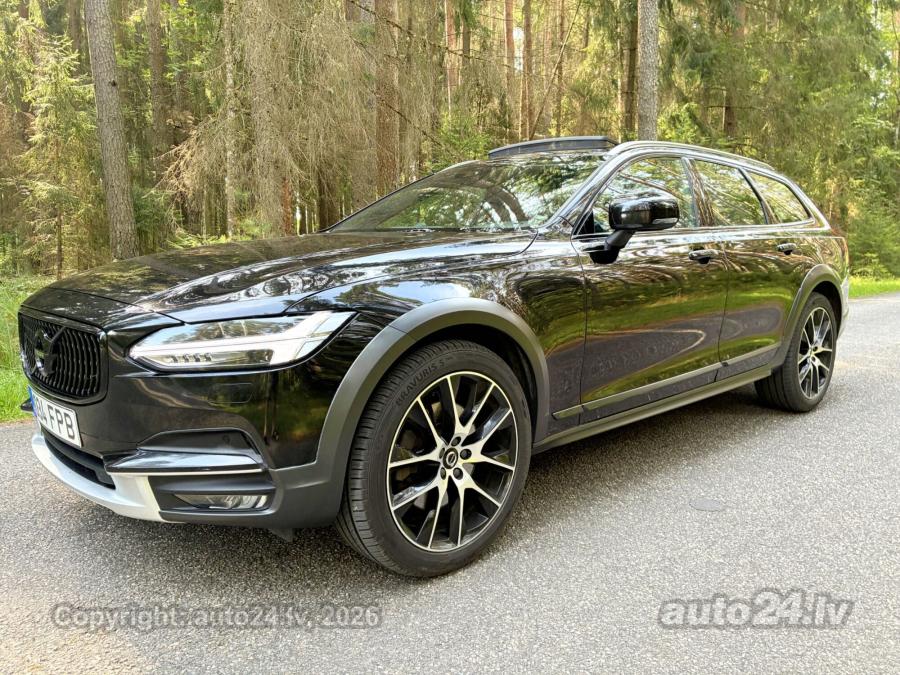 Melns Volvo V90 2020 Tartu, ar dzinēja tilpumu 2.00 L un nobraukumu 195 tūkst. km par 26600 €, foto 5 vietnē AUTOMOTO.COM.LV