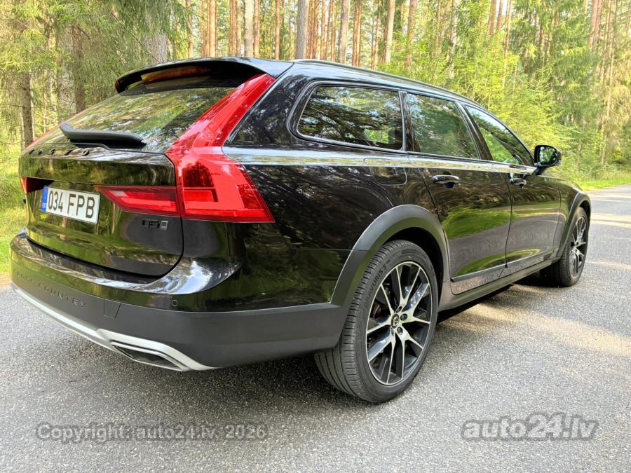 Melns Volvo V90 2020 Tartu, ar dzinēja tilpumu 2.00 L un nobraukumu 195 tūkst. km par 26600 €, foto 8 vietnē AUTOMOTO.COM.LV