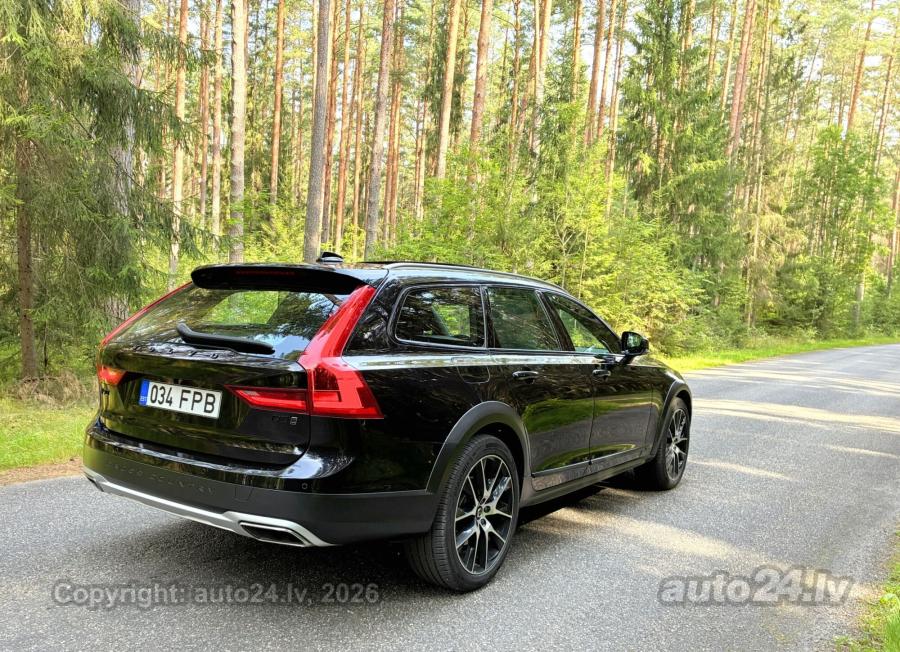 Melns Volvo V90 2020 Tartu, ar dzinēja tilpumu 2.00 L un nobraukumu 195 tūkst. km par 26600 €, foto 11 vietnē AUTOMOTO.COM.LV