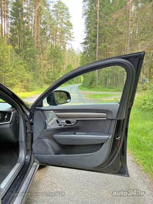 Melns Volvo V90 2020 Tartu, ar dzinēja tilpumu 2.00 L un nobraukumu 195 tūkst. km par 26600 €, foto 15 vietnē AUTOMOTO.COM.LV