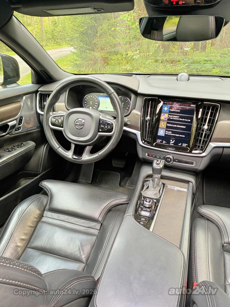 Melns Volvo V90 2020 Tartu, ar dzinēja tilpumu 2.00 L un nobraukumu 195 tūkst. km par 26600 €, foto 20 vietnē AUTOMOTO.COM.LV