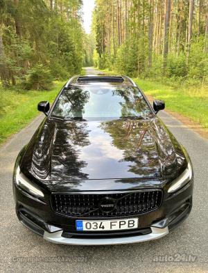 Melns Volvo V90 2020 Tartu, ar dzinēja tilpumu 2.00 L un nobraukumu 195 tūkst. km par 26600 €, foto 25 vietnē AUTOMOTO.COM.LV