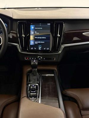 Melns Volvo V90 2020 Marijampole, ar dzinēja tilpumu 1.97 L un nobraukumu 343 tūkst. km par 14650 €, foto 33 vietnē AUTOMOTO.COM.LV