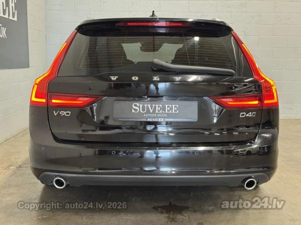 Black Volvo V90 2020 in Tallinn, with an engine capacity of 2.00 L and mileage of 168 thousand km for 23495 €, photo 8 on AUTOMOTO.COM.LV