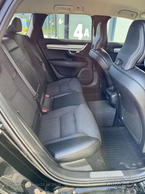 Black Volvo V90 2020 in Tallinn, with an engine capacity of 2.00 L and mileage of 168 thousand km for 23495 €, photo 19 on AUTOMOTO.COM.LV