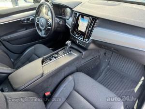 Black Volvo V90 2020 in Tallinn, with an engine capacity of 2.00 L and mileage of 168 thousand km for 23495 €, photo 20 on AUTOMOTO.COM.LV