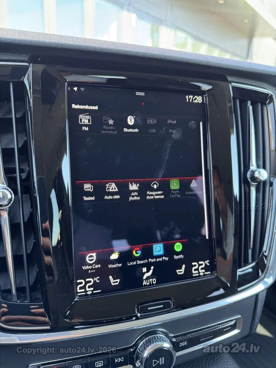 Black Volvo V90 2020 in Tallinn, with an engine capacity of 2.00 L and mileage of 168 thousand km for 23495 €, photo 23 on AUTOMOTO.COM.LV