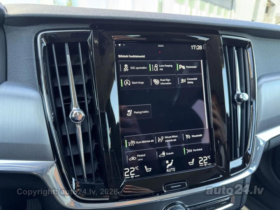 Black Volvo V90 2020 in Tallinn, with an engine capacity of 2.00 L and mileage of 168 thousand km for 23495 €, photo 24 on AUTOMOTO.COM.LV