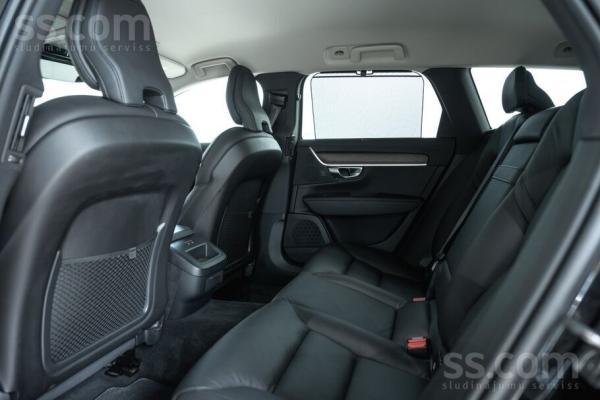 Melns Volvo V90 2020 Rīga, ar dzinēja tilpumu 2.00 L un nobraukumu 112 tūkst. km par 25900 €, foto 8 vietnē AUTOMOTO.COM.LV