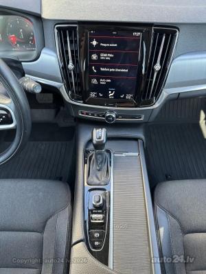Melns Volvo V90 2020 Tallina, ar dzinēja tilpumu 2.00 L un nobraukumu 168 tūkst. km par 22995 €, foto 21 vietnē AUTOMOTO.COM.LV