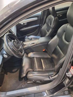 Black Volvo V90 2020 in Klaipeda, with an engine capacity of 1.97 L and mileage of 195 thousand km for 27000 €, photo 5 on AUTOMOTO.COM.LV