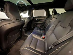Melns Volvo V90 2020 Marijampole, ar dzinēja tilpumu 1.97 L un nobraukumu 211 tūkst. km par 22500 €, foto 19 vietnē AUTOMOTO.COM.LV