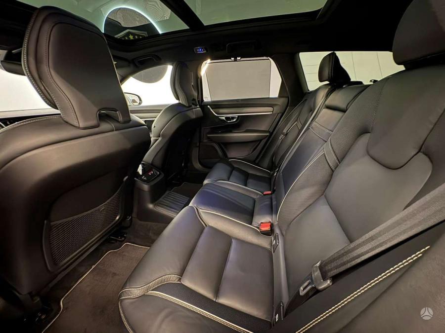 Melns Volvo V90 2020 Marijampole, ar dzinēja tilpumu 1.97 L un nobraukumu 211 tūkst. km par 22500 €, foto 19 vietnē AUTOMOTO.COM.LV