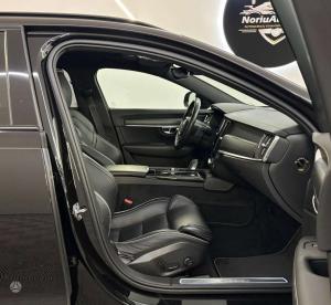 Melns Volvo V90 2020 Marijampole, ar dzinēja tilpumu 1.97 L un nobraukumu 211 tūkst. km par 22500 €, foto 22 vietnē AUTOMOTO.COM.LV
