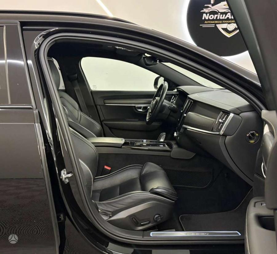 Melns Volvo V90 2020 Marijampole, ar dzinēja tilpumu 1.97 L un nobraukumu 211 tūkst. km par 22500 €, foto 22 vietnē AUTOMOTO.COM.LV