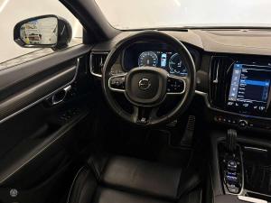 Melns Volvo V90 2020 Marijampole, ar dzinēja tilpumu 1.97 L un nobraukumu 211 tūkst. km par 22500 €, foto 24 vietnē AUTOMOTO.COM.LV