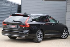 Melns Volvo V90 2021 Tukums, ar dzinēja tilpumu 2.00 L un nobraukumu 140 tūkst. km par 25000 €, foto 3 vietnē AUTOMOTO.COM.LV