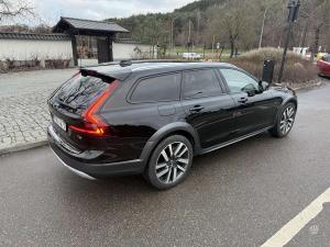Melns Volvo V90 2021 Viļņa, ar dzinēja tilpumu 1.97 L un nobraukumu 55 tūkst. km par 33750 €, foto 12 vietnē AUTOMOTO.COM.LV