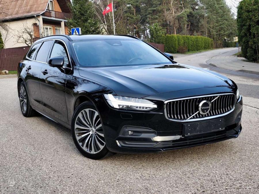 Melns Volvo V90 2021 Anykščiai, ar dzinēja tilpumu 2.00 L un nobraukumu 319 tūkst. km par 14900 €, foto 2 vietnē AUTOMOTO.COM.LV