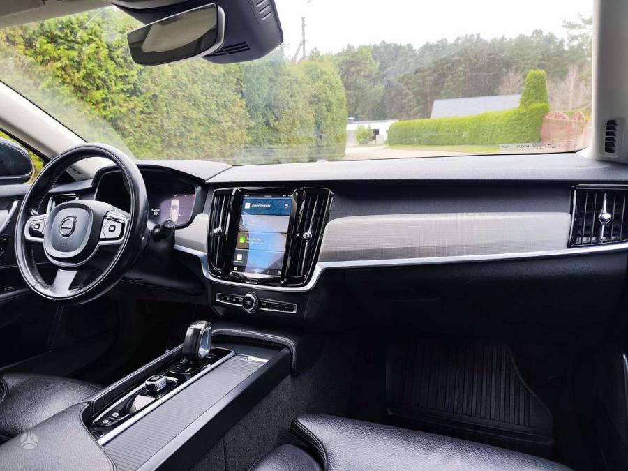 Melns Volvo V90 2021 Anykščiai, ar dzinēja tilpumu 2.00 L un nobraukumu 319 tūkst. km par 14900 €, foto 7 vietnē AUTOMOTO.COM.LV