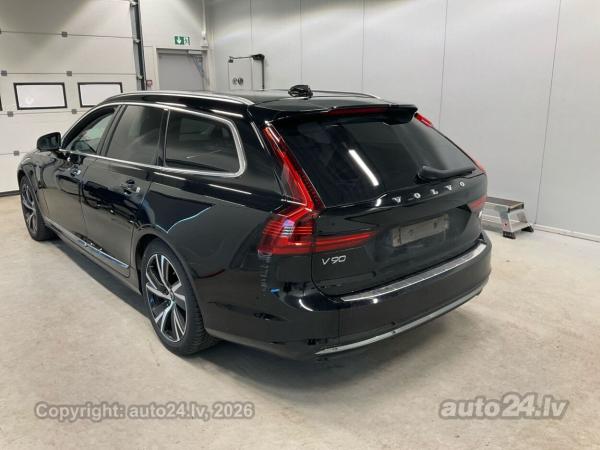 Black Volvo V90 2021 in Tartu, with an engine capacity of 2.00 L and mileage of 139 thousand km for 24900 €, photo 4 on AUTOMOTO.COM.LV