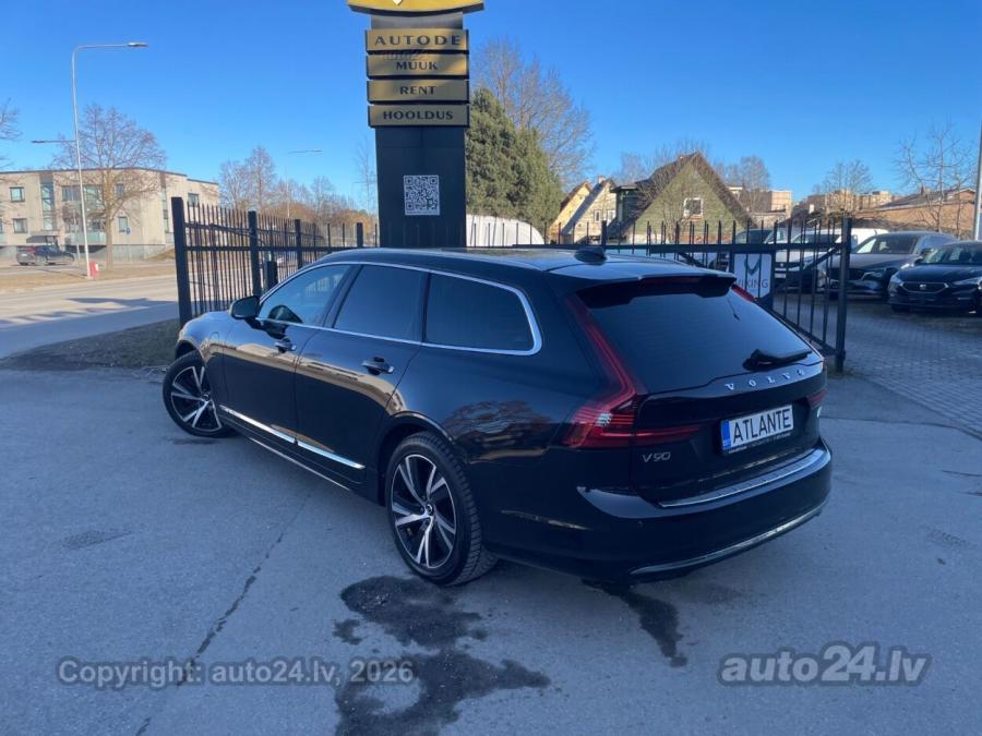 Melns Volvo V90 2021 Tartu, ar dzinēja tilpumu 2.00 L un nobraukumu 219 tūkst. km par 24990 €, foto 3 vietnē AUTOMOTO.COM.LV