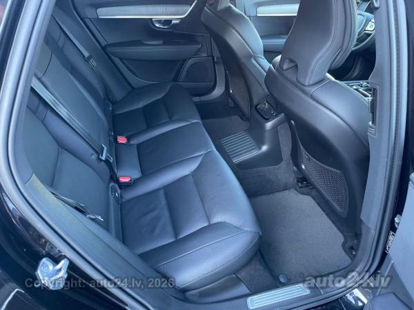 Melns Volvo V90 2021 Tartu, ar dzinēja tilpumu 2.00 L un nobraukumu 219 tūkst. km par 24990 €, foto 9 vietnē AUTOMOTO.COM.LV