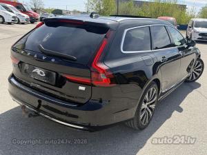Melns Volvo V90 2021 Tartu, ar dzinēja tilpumu 2.00 L un nobraukumu 138 tūkst. km par 29999 €, foto 5 vietnē AUTOMOTO.COM.LV