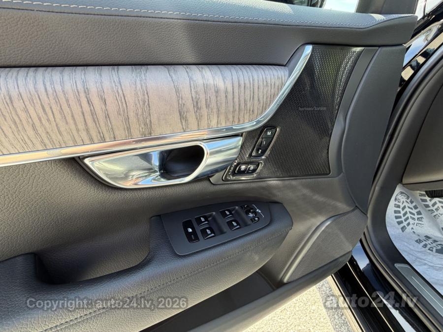 Melns Volvo V90 2021 Tartu, ar dzinēja tilpumu 2.00 L un nobraukumu 138 tūkst. km par 29999 €, foto 18 vietnē AUTOMOTO.COM.LV