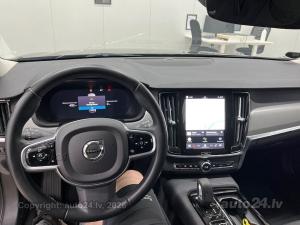 Black Volvo V90 2021 in Tartu, with an engine capacity of 2.00 L and mileage of 228 thousand km for 20900 €, photo 6 on AUTOMOTO.COM.LV
