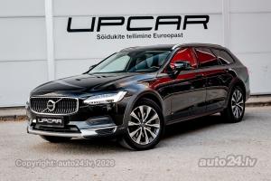 Melns Volvo V90 2021 Pērnava, ar dzinēja tilpumu 2.00 L un nobraukumu 150 tūkst. km par 28900 €, foto  vietnē AUTOMOTO.COM.LV