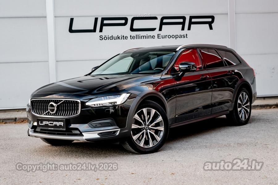 Melns Volvo V90 2021 Pērnava, ar dzinēja tilpumu 2.00 L un nobraukumu 150 tūkst. km par 28900 €, foto 1 vietnē AUTOMOTO.COM.LV