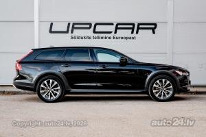 Melns Volvo V90 2021 Pērnava, ar dzinēja tilpumu 2.00 L un nobraukumu 150 tūkst. km par 28900 €, foto 5 vietnē AUTOMOTO.COM.LV