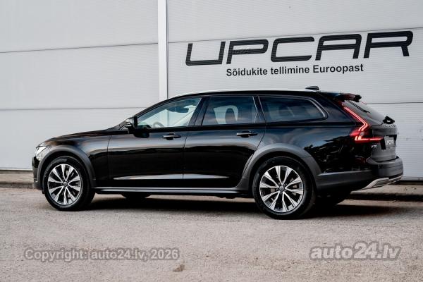 Melns Volvo V90 2021 Pērnava, ar dzinēja tilpumu 2.00 L un nobraukumu 150 tūkst. km par 28900 €, foto 7 vietnē AUTOMOTO.COM.LV