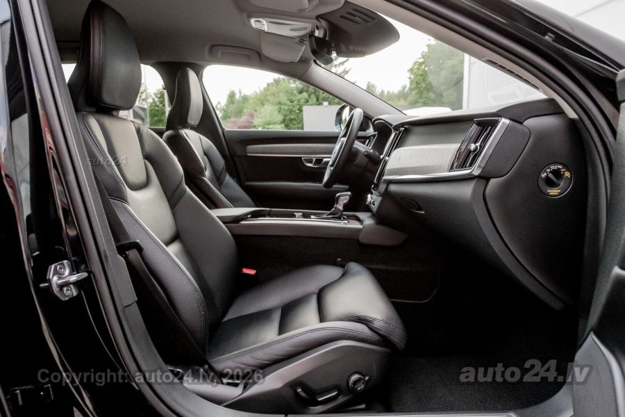Melns Volvo V90 2021 Pērnava, ar dzinēja tilpumu 2.00 L un nobraukumu 150 tūkst. km par 28900 €, foto 14 vietnē AUTOMOTO.COM.LV