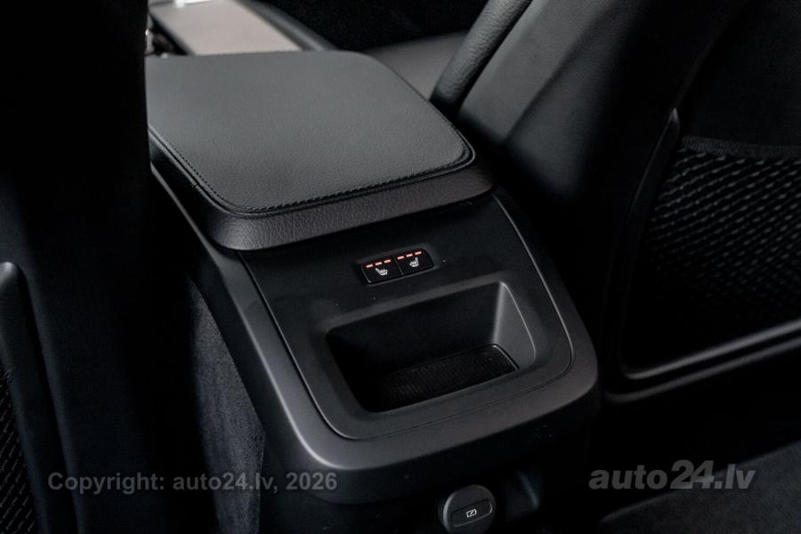 Melns Volvo V90 2021 Pērnava, ar dzinēja tilpumu 2.00 L un nobraukumu 150 tūkst. km par 28900 €, foto 24 vietnē AUTOMOTO.COM.LV