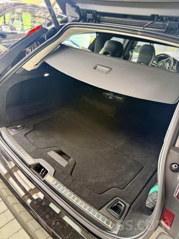 Black Volvo V90 2021 in Riga, with an engine capacity of 2.00 L and mileage of 66 thousand km for 25500 €, photo 8 on AUTOMOTO.COM.LV