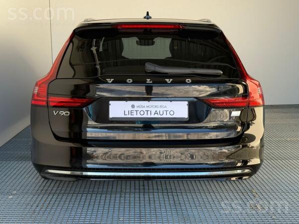 Melns Volvo V90 2021 Rīga, ar dzinēja tilpumu 2.00 L un nobraukumu 93 tūkst. km par 29990 €, foto 4 vietnē AUTOMOTO.COM.LV