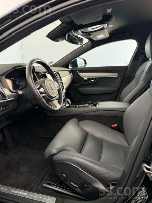 Melns Volvo V90 2021 Rīga, ar dzinēja tilpumu 2.00 L un nobraukumu 93 tūkst. km par 29990 €, foto 7 vietnē AUTOMOTO.COM.LV