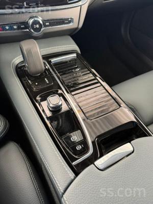 Melns Volvo V90 2021 Rīga, ar dzinēja tilpumu 2.00 L un nobraukumu 93 tūkst. km par 29990 €, foto 12 vietnē AUTOMOTO.COM.LV
