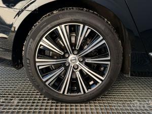Melns Volvo V90 2021 Rīga, ar dzinēja tilpumu 2.00 L un nobraukumu 93 tūkst. km par 29990 €, foto 24 vietnē AUTOMOTO.COM.LV