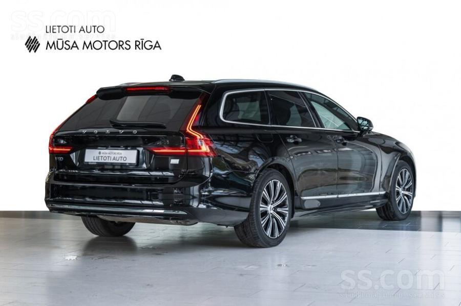 Melns Volvo V90 2021 Rīga, ar dzinēja tilpumu 2.00 L un nobraukumu 93 tūkst. km par 28900 €, foto 3 vietnē AUTOMOTO.COM.LV