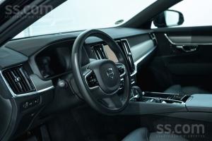 Melns Volvo V90 2021 Rīga, ar dzinēja tilpumu 2.00 L un nobraukumu 93 tūkst. km par 28900 €, foto 4 vietnē AUTOMOTO.COM.LV