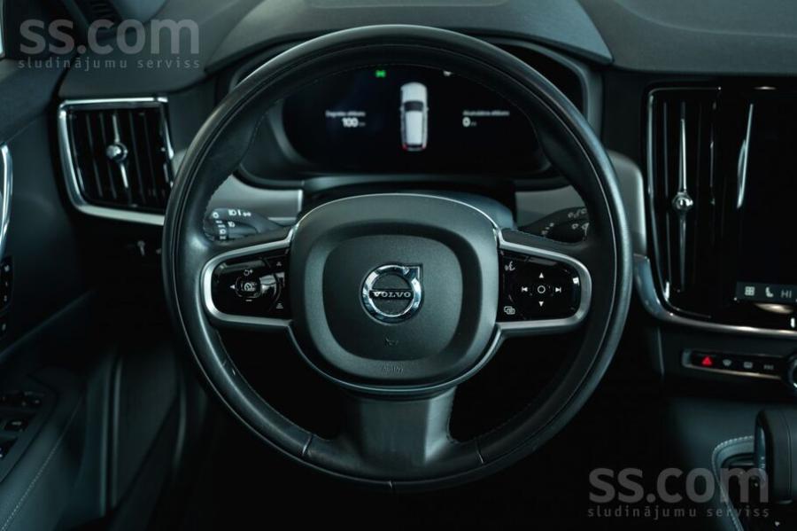 Melns Volvo V90 2021 Rīga, ar dzinēja tilpumu 2.00 L un nobraukumu 93 tūkst. km par 28900 €, foto 13 vietnē AUTOMOTO.COM.LV