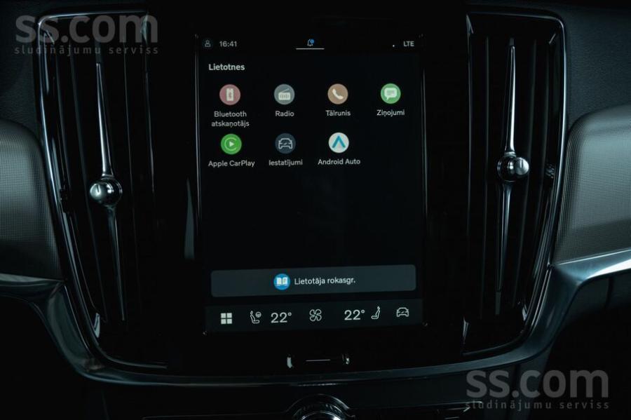 Melns Volvo V90 2021 Rīga, ar dzinēja tilpumu 2.00 L un nobraukumu 93 tūkst. km par 28900 €, foto 24 vietnē AUTOMOTO.COM.LV