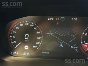Black Volvo V90 2021 in Riga, with an engine capacity of 2.00 L and mileage of 107 thousand km for 26990 €, photo 11 on AUTOMOTO.COM.LV
