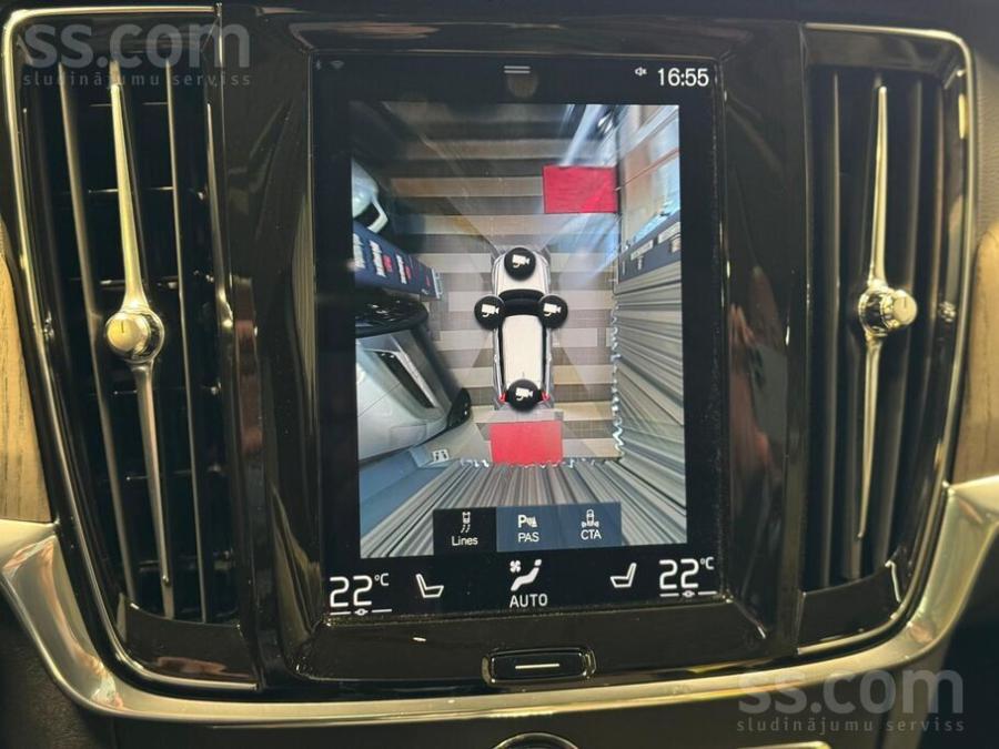 Black Volvo V90 2021 in Riga, with an engine capacity of 2.00 L and mileage of 107 thousand km for 26990 €, photo 12 on AUTOMOTO.COM.LV